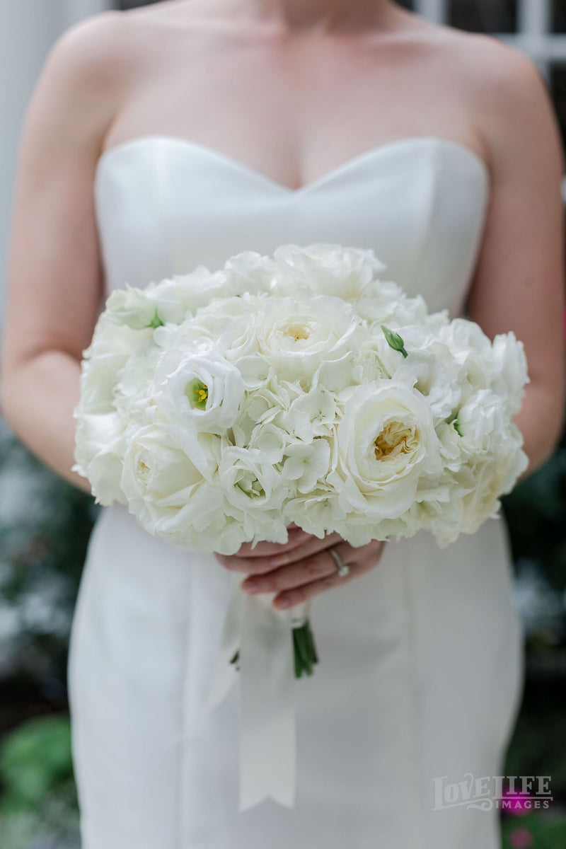 Flowers for Classic Style Weddings